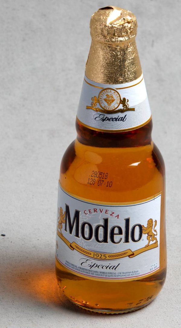 Beer Label Spotlight - The Modelo Logo - Thirsty Bastards